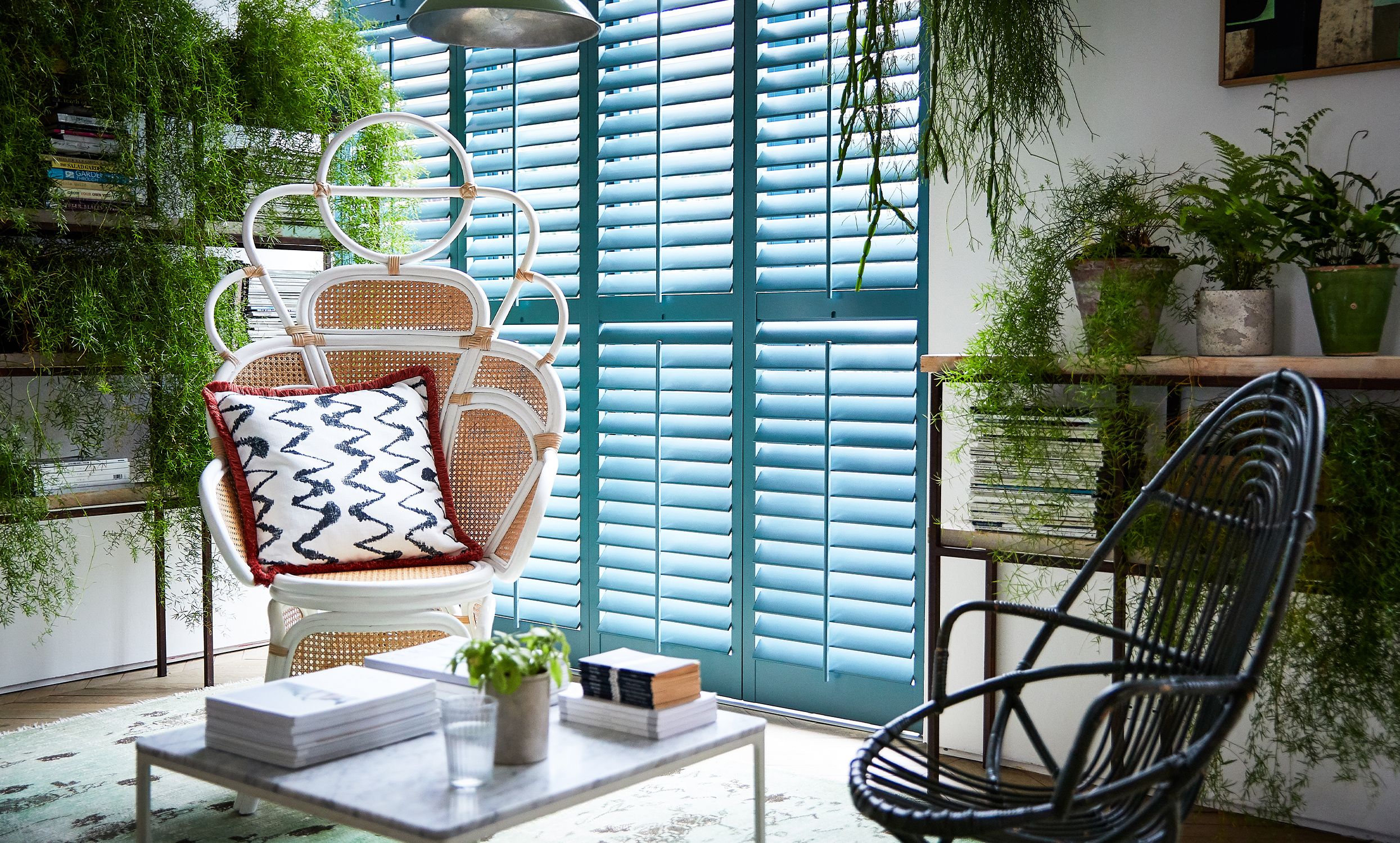 4 Top Tips for Creating Shade in Sunny Rooms - Hillarys