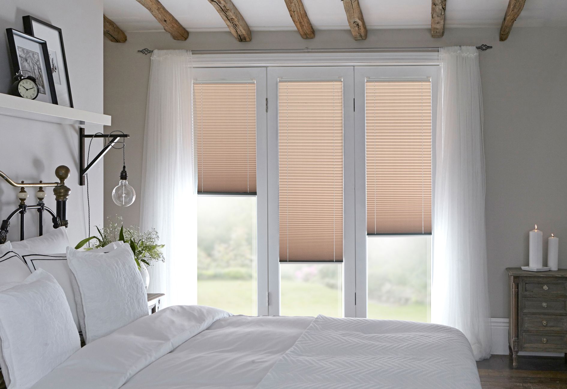 The Best Blinds for Bifold Doors - Hillarys